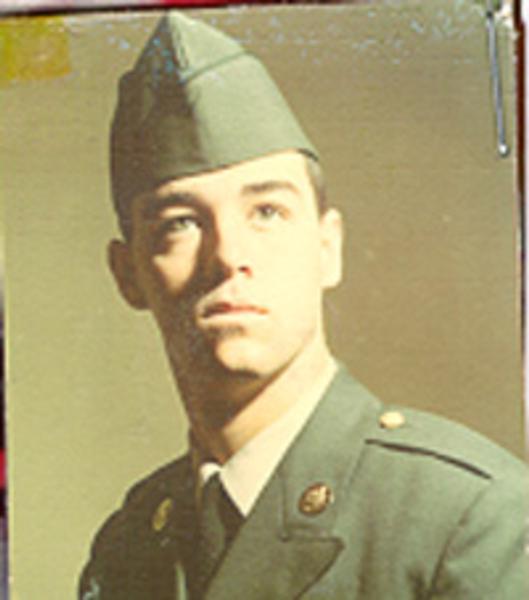 Applegate, Ross - Vietnam Veterans Memorial & Museum